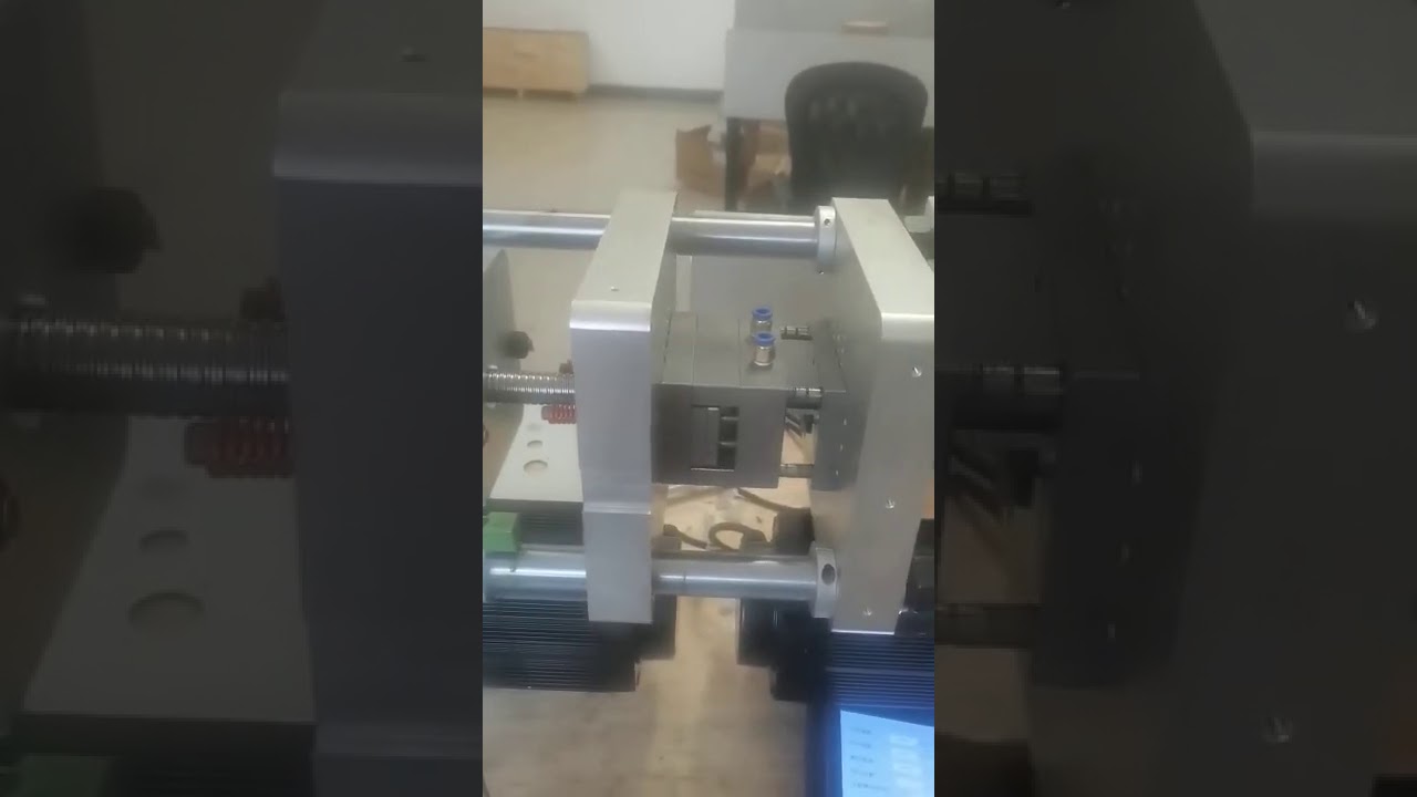 "Innovative Mini Injection Molding Machine for Efficient Desktop Use ...