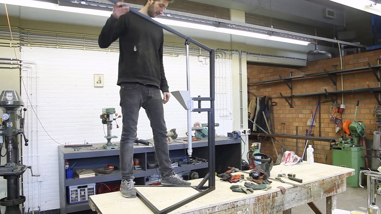 "Transforming Plastic: Crafting an Efficient Injection Machine for ...